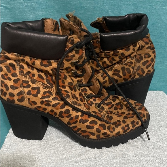 Zigi Soho | Shoes | Zigi Soho Leopard Print Heeled Boots With Black ...
